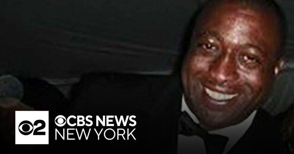 Ceremony in honor of Eric Garner held on Staten Island - CBS New York