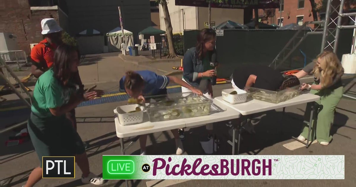 Bobbing for pickles at Picklesburgh - CBS Pittsburgh