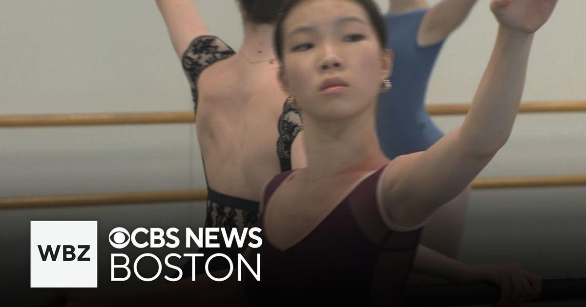 Young dancers flock to city for Boston Ballet's summer program - CBS Boston