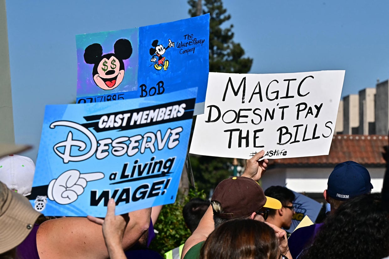 Thousands of Disney workers will no longer go on strike after reaching ...