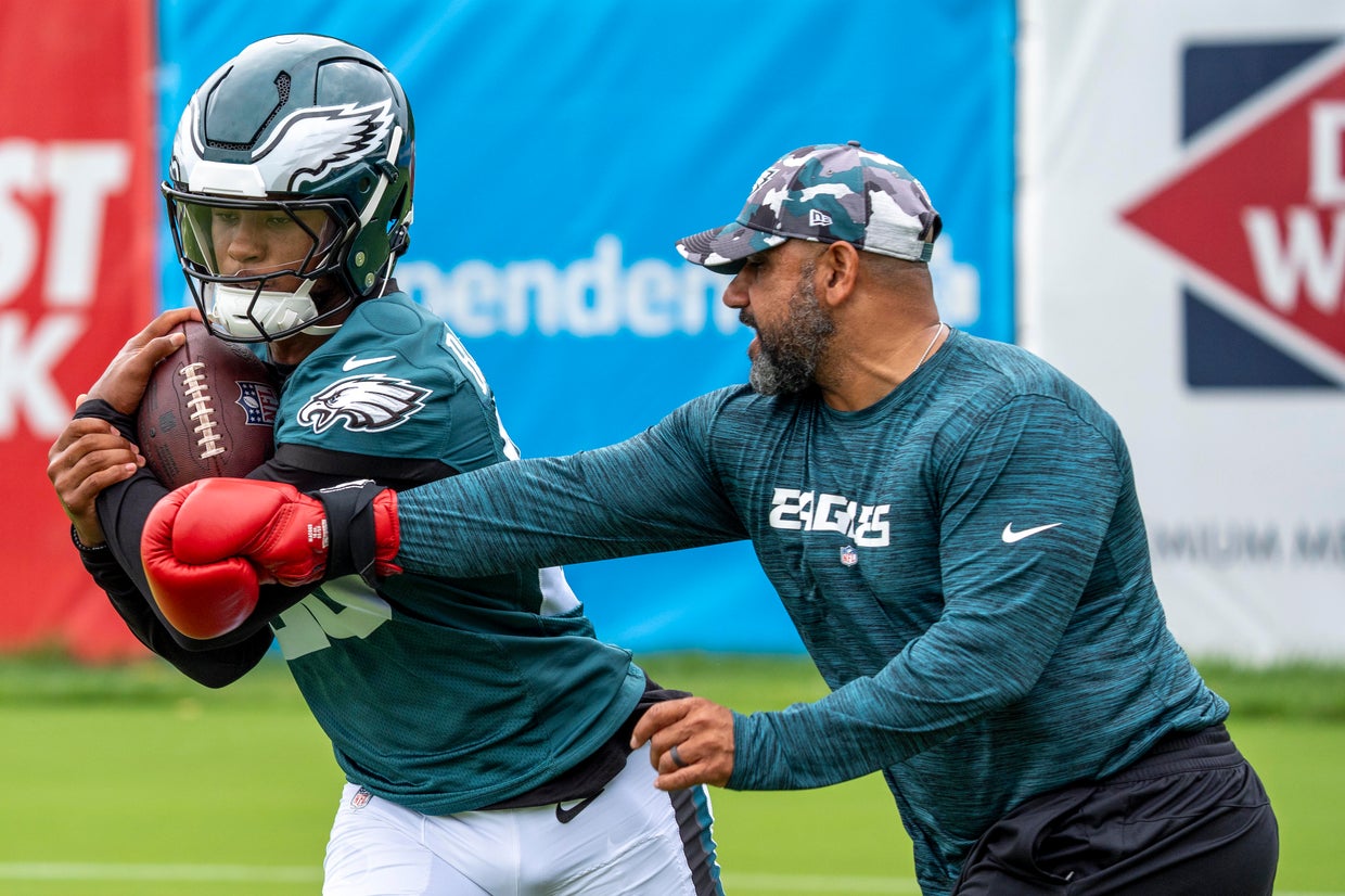 New Eagles running back Saquon Barkley puts HBO's "Hard Knocks," Giants ...