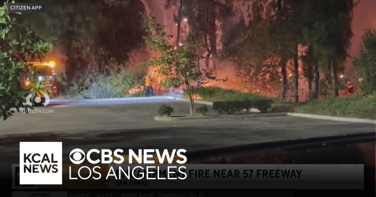 Fire burns near 57 Freeway in San Dimas - CBS Los Angeles