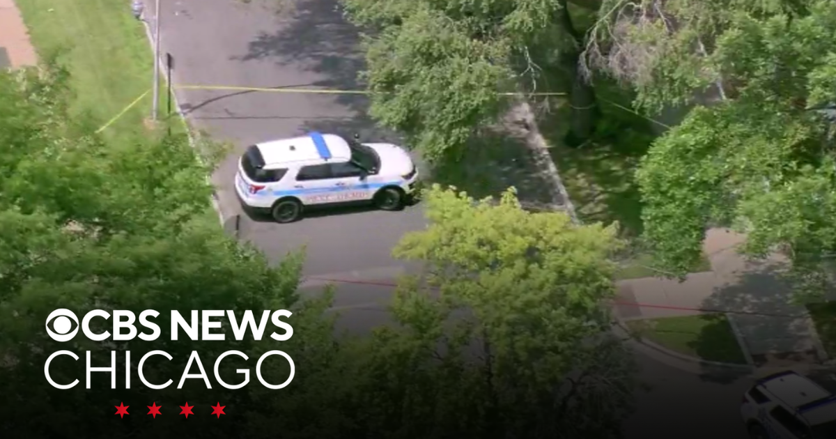 Teen killed, man wounded in shooting on Chicago's Southwest Side - CBS ...