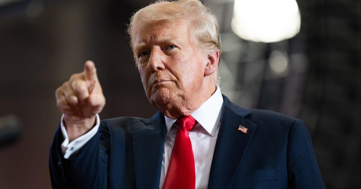 Inside Trump's appearance at the NABJ convention - CBS News