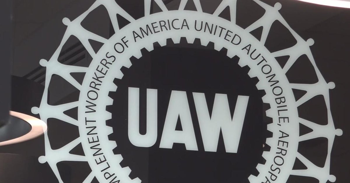 Kamala Harris receives endorsement from United Auto Workers union - CBS ...