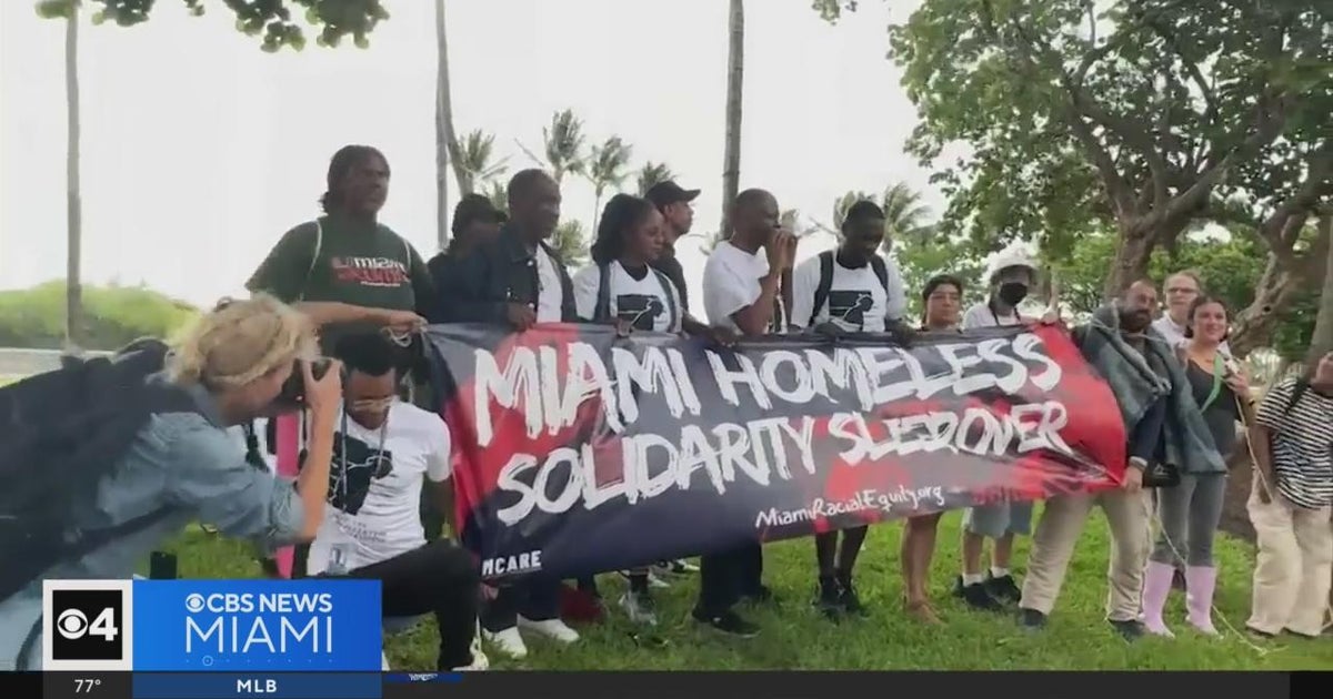 Advocates for people who are homeless stage "sleep over" in Miami Beach ...