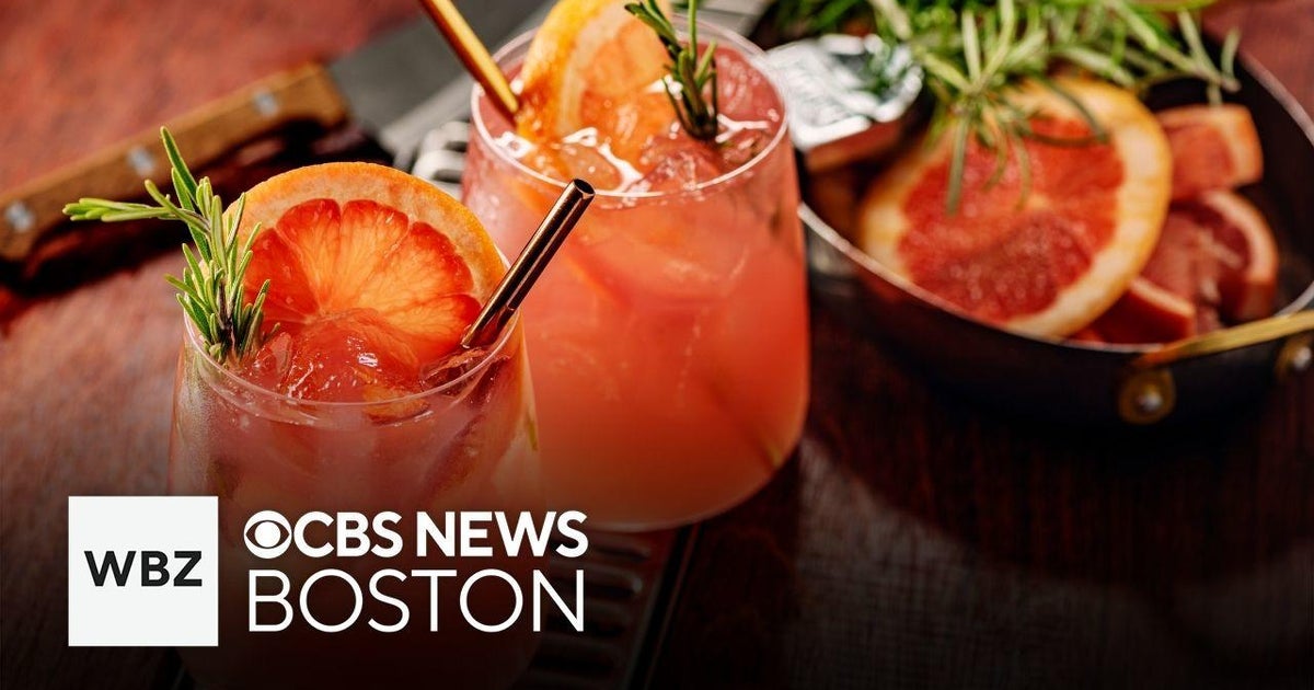 How to turn classic cocktails into non-alcoholic drinks - CBS Boston