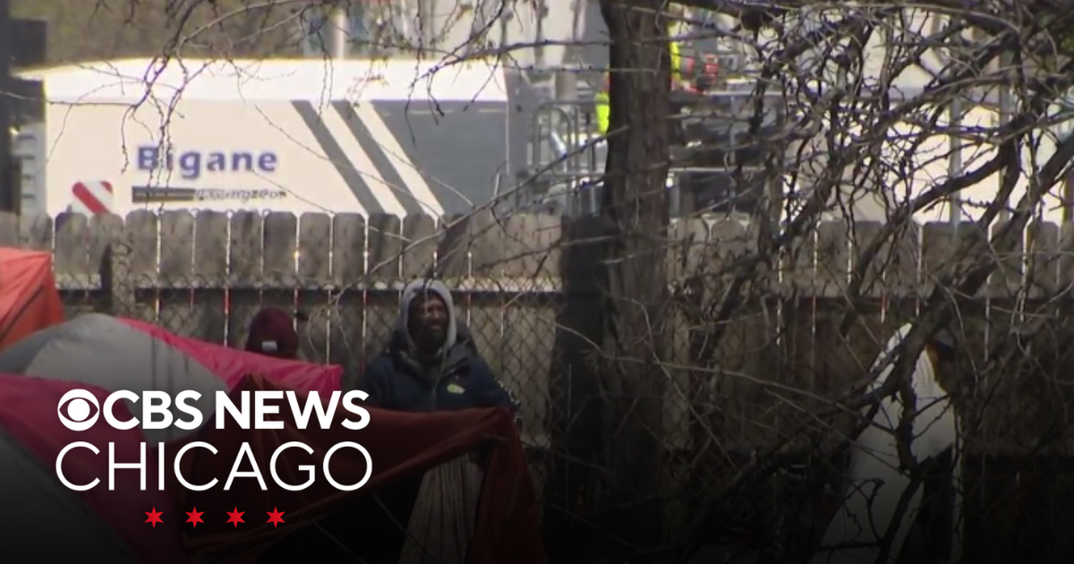 Concerns grow over long-term solutions for Chicago's homeless ahead of ...