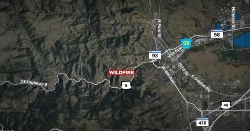 Fire crews work to contain wildfire burning in Jeffco - CBS Colorado