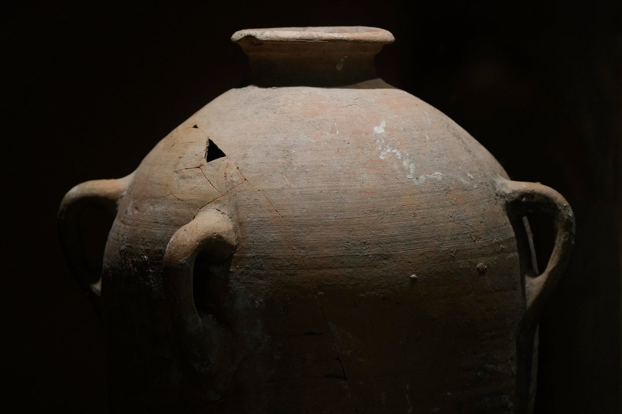 Ancient jar smashed by "curious" 4-year-old is back on display at ...