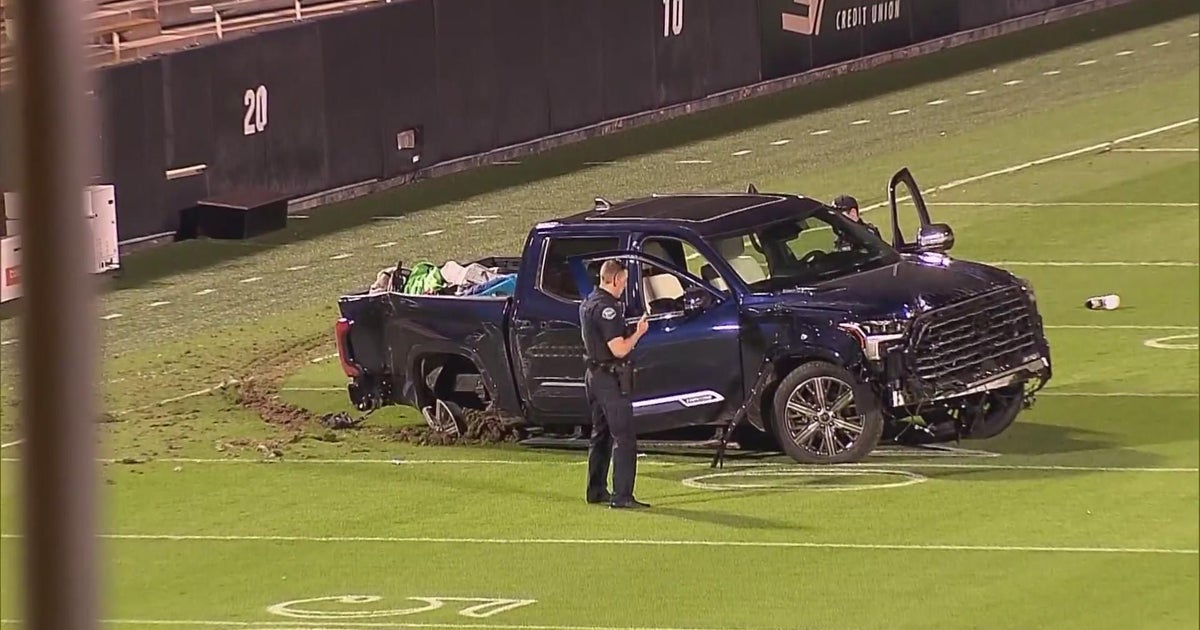 Man accused of crashing onto Folsom Field set to appear before judge ...