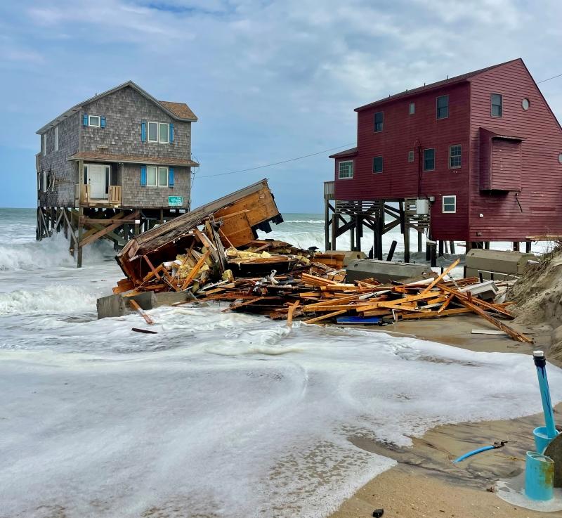 3 houses have collapsed into the sea within a week in Rodanthe, North ...