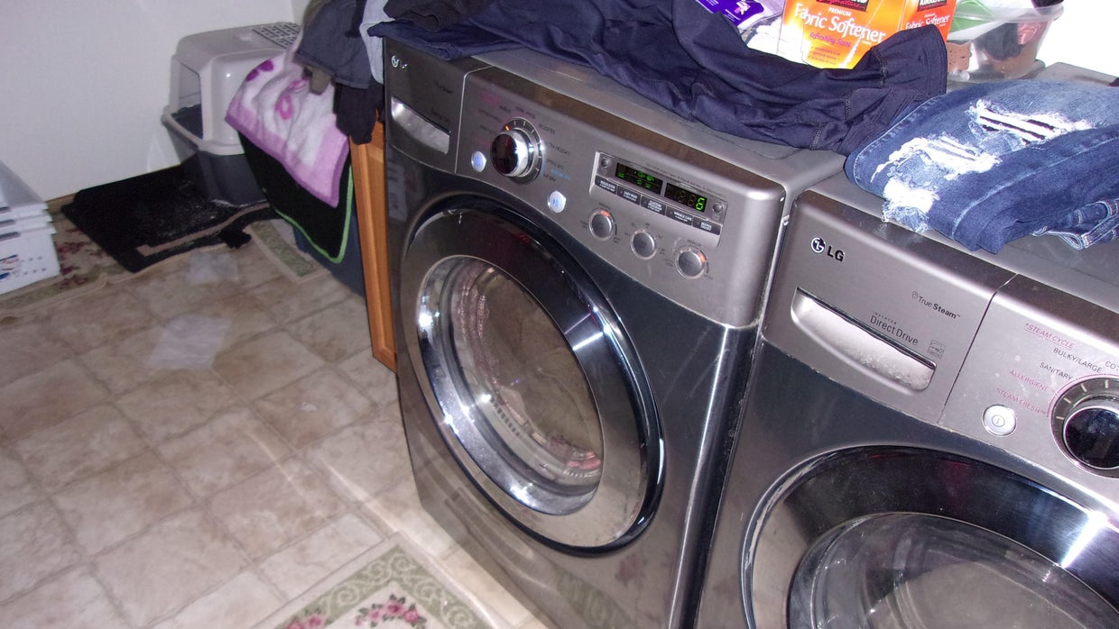 An Idaho woman is found dead in her bathtub. Did her husband use his ...