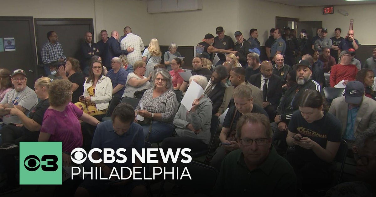 Collingdale votes in new police chief, ditches plan to hire officer ...