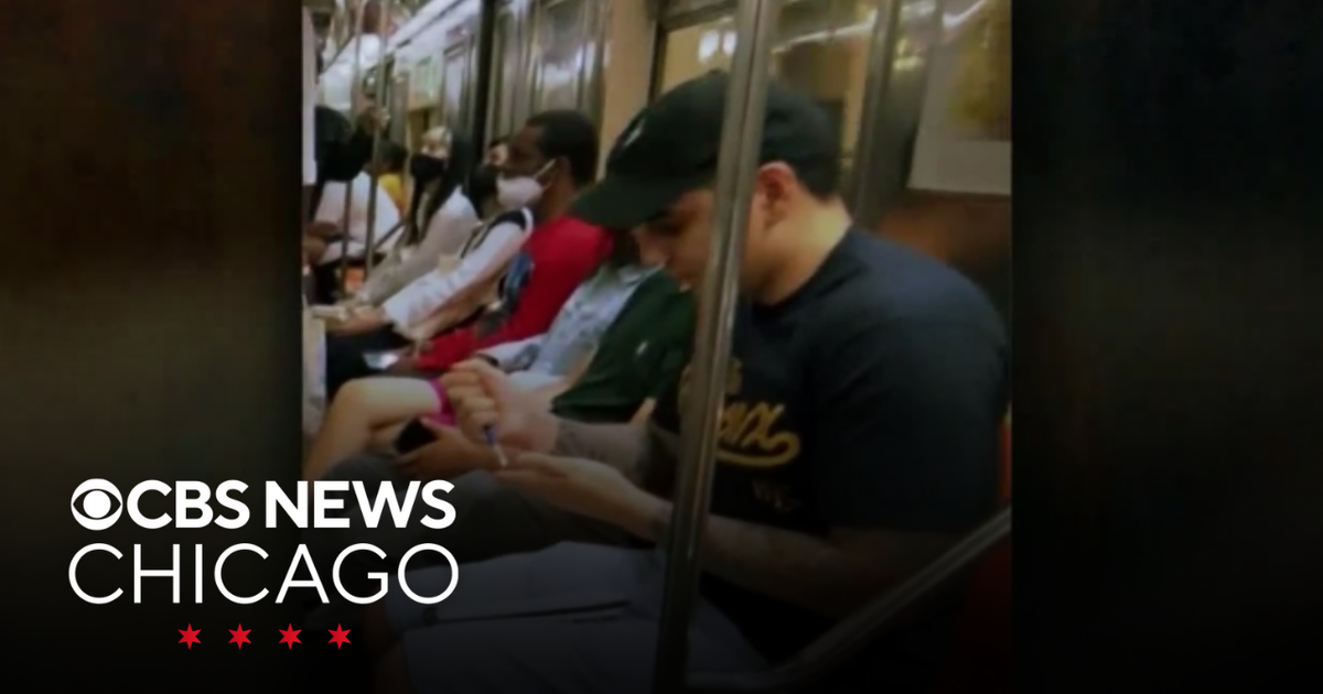 New York City subway artist goes viral - CBS Chicago