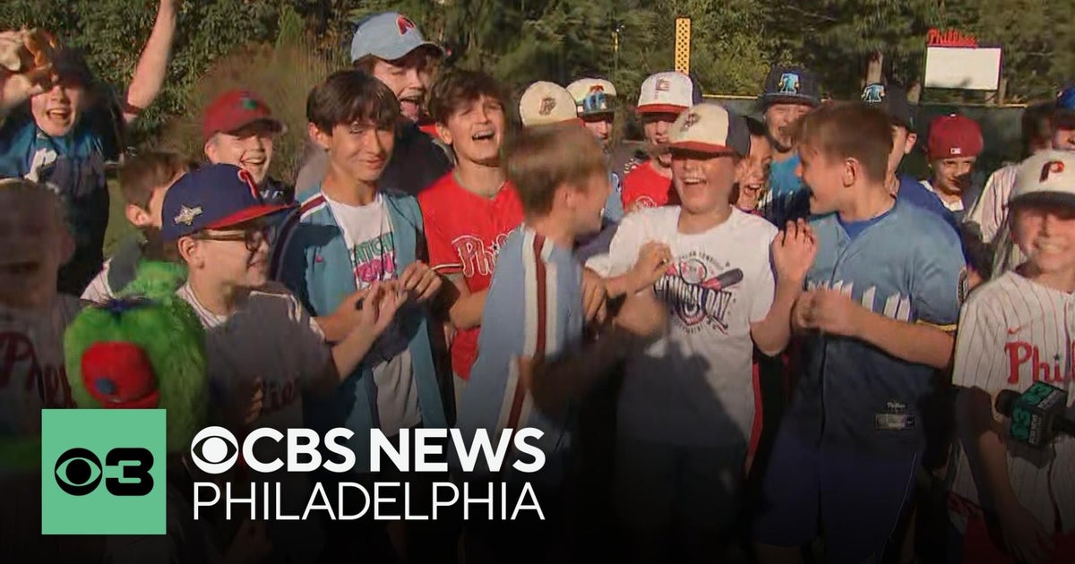 New Jersey baseball coach builds replica Citizens Bank Park in front ...