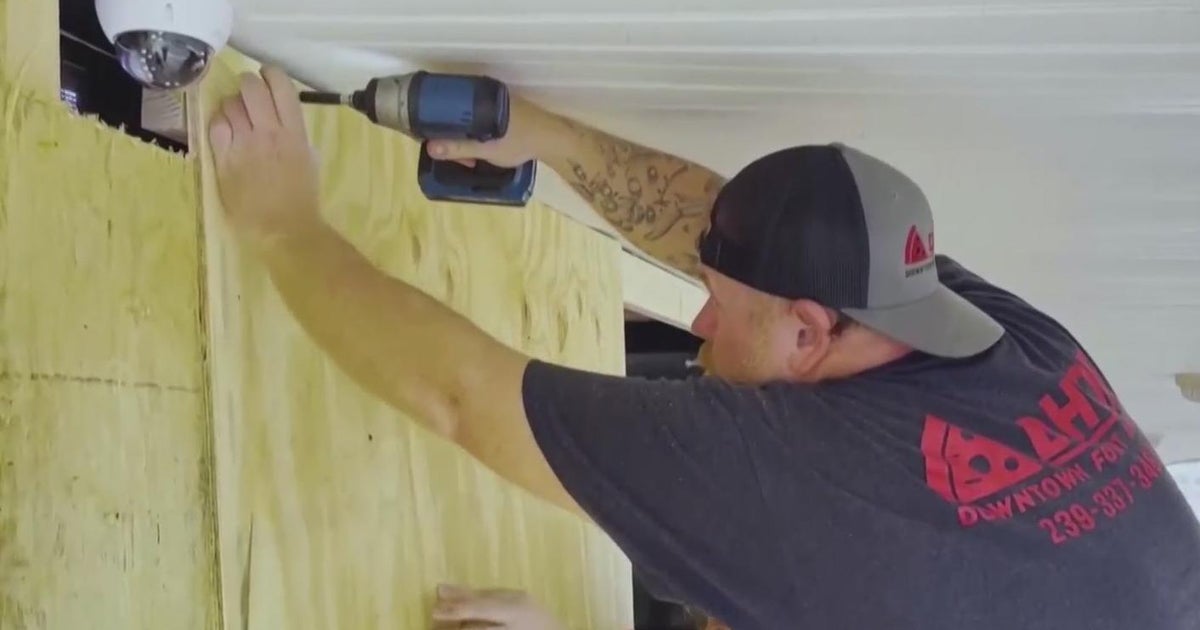 Floridians make final preparations as Hurricane Milton gets closer to ...