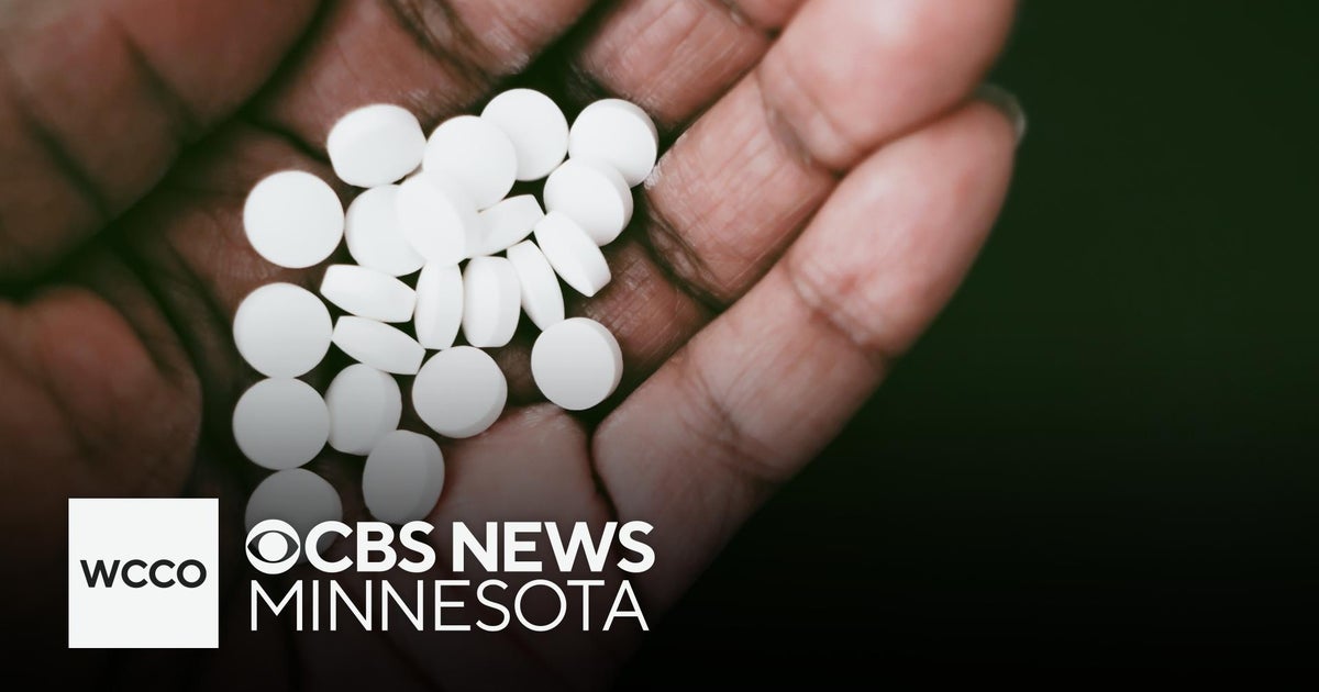 Opioid overdose deaths down in Minnesota for 1st time in 5 years - CBS ...