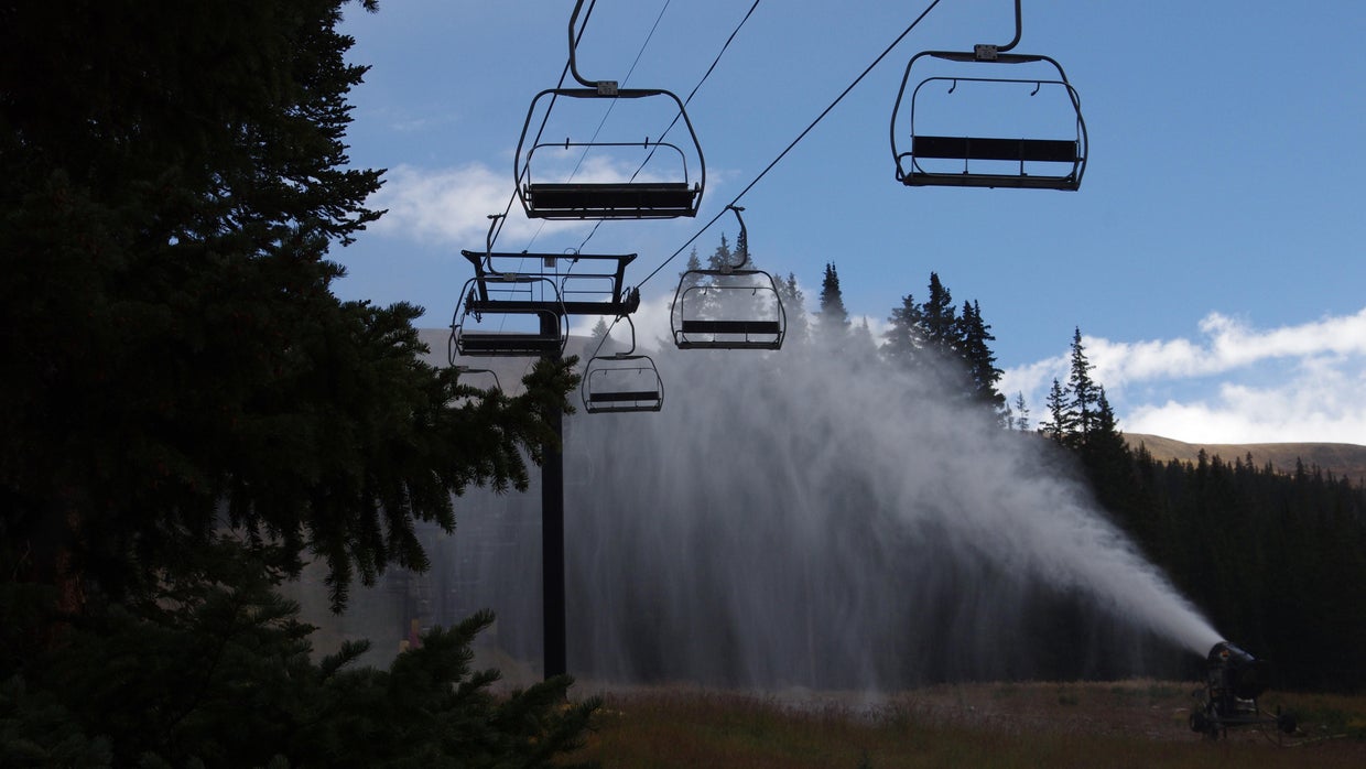Loveland Ski Area tests snowguns ahead of Colorado's ski season - CBS ...