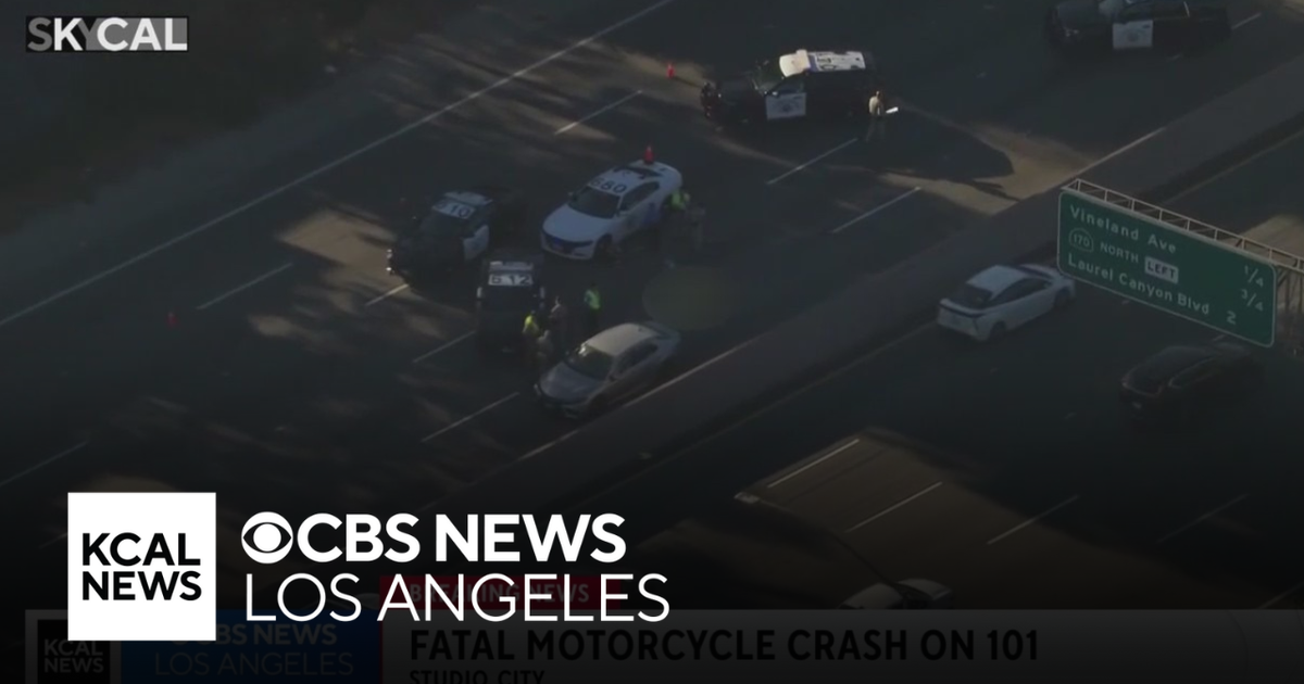 Deadly motorcycle crash causes SigAlert on 101 Freeway - CBS Los Angeles