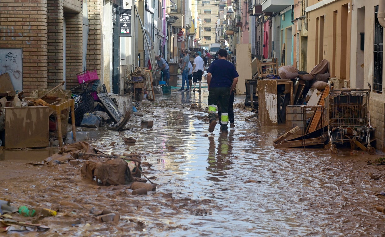 Spain's worst floods in a century hit Valencia region, killing at least ...