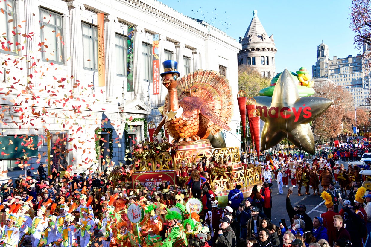 Macy's Thanksgiving Day Parade rolls through NYC. How and when to watch ...