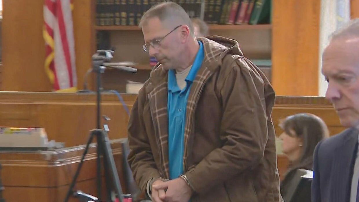 Massachusetts police lieutenant charged with child rape pleads guilty ...