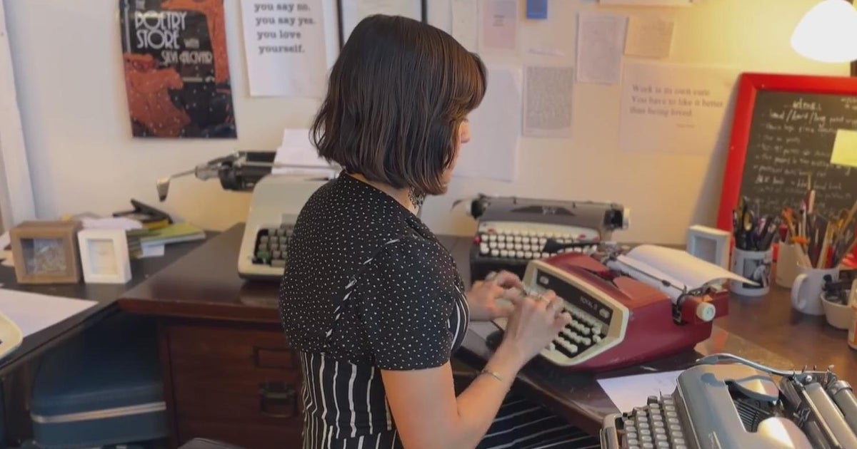 Typewriters getting renewed interest in the Bay Area - CBS San Francisco