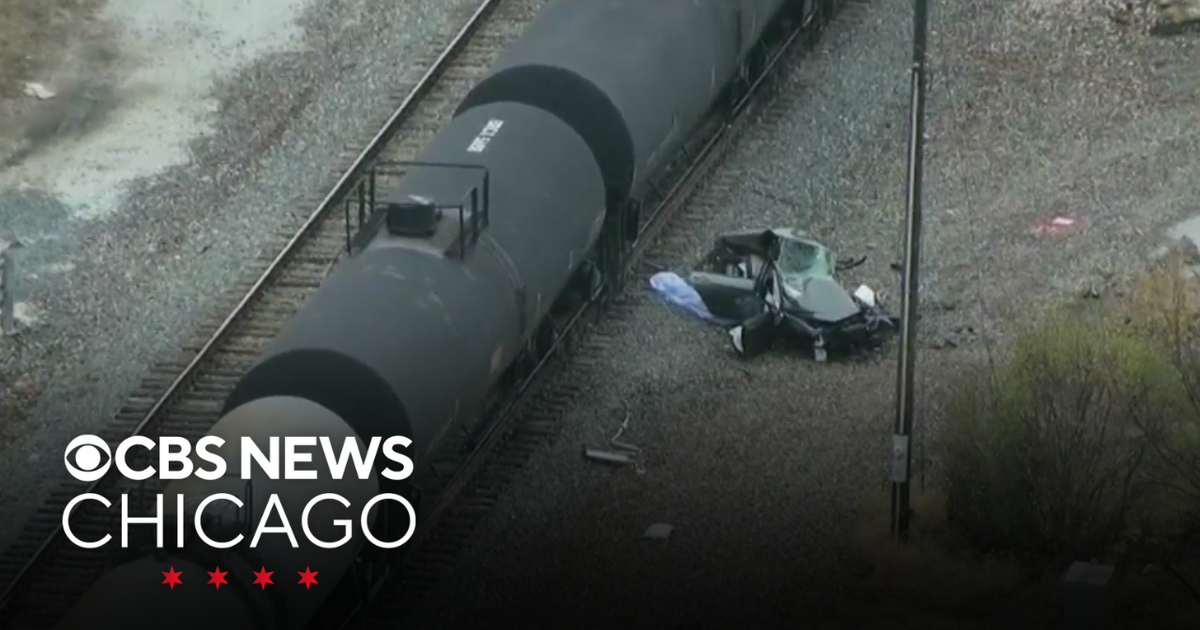 3 people killed when car, freight train collide in south Chicago ...
