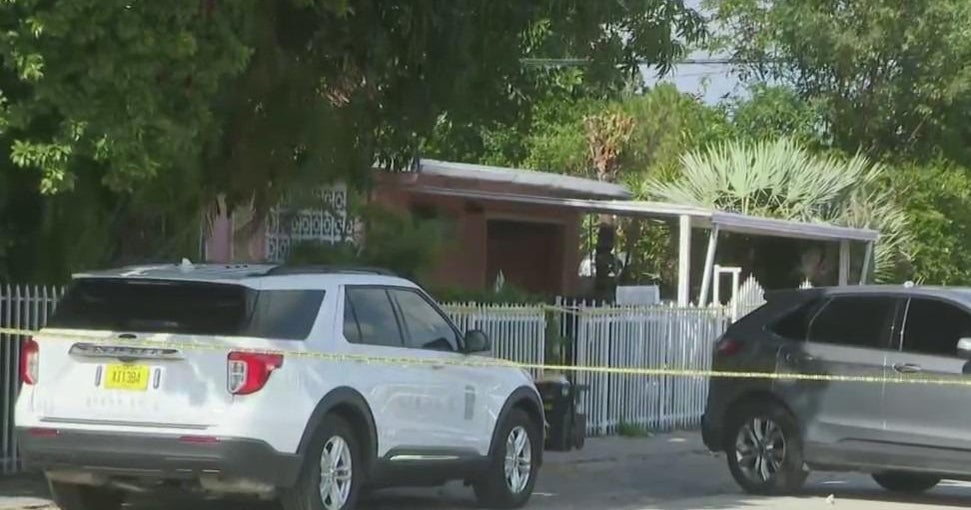 SWAT situation underway in Miami Gardens - CBS Miami