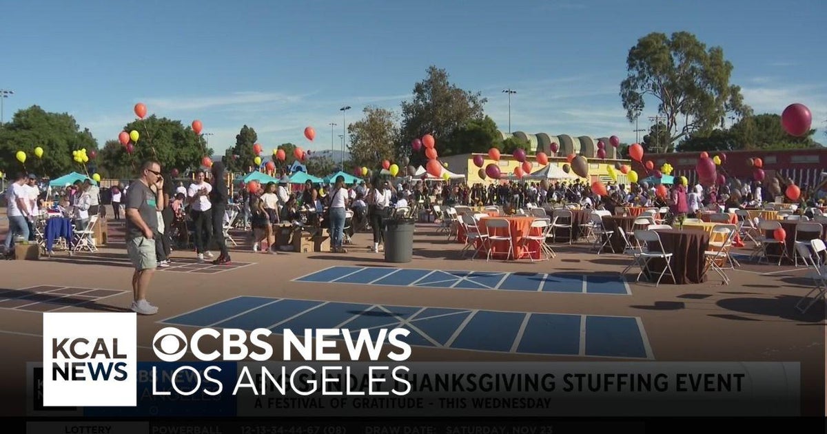 Big Sunday Thanksgiving Stuffing event is a festival of gratitude ...