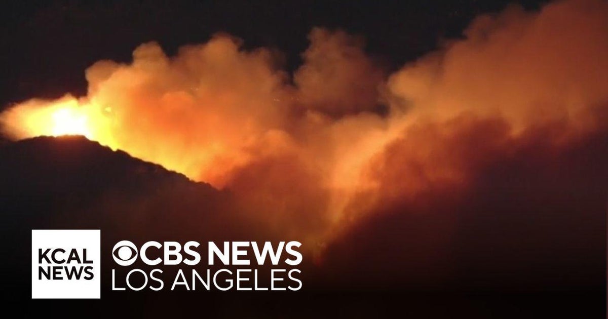 Firefighters getting the upper hand on Canyon Crest fire - CBS Los Angeles