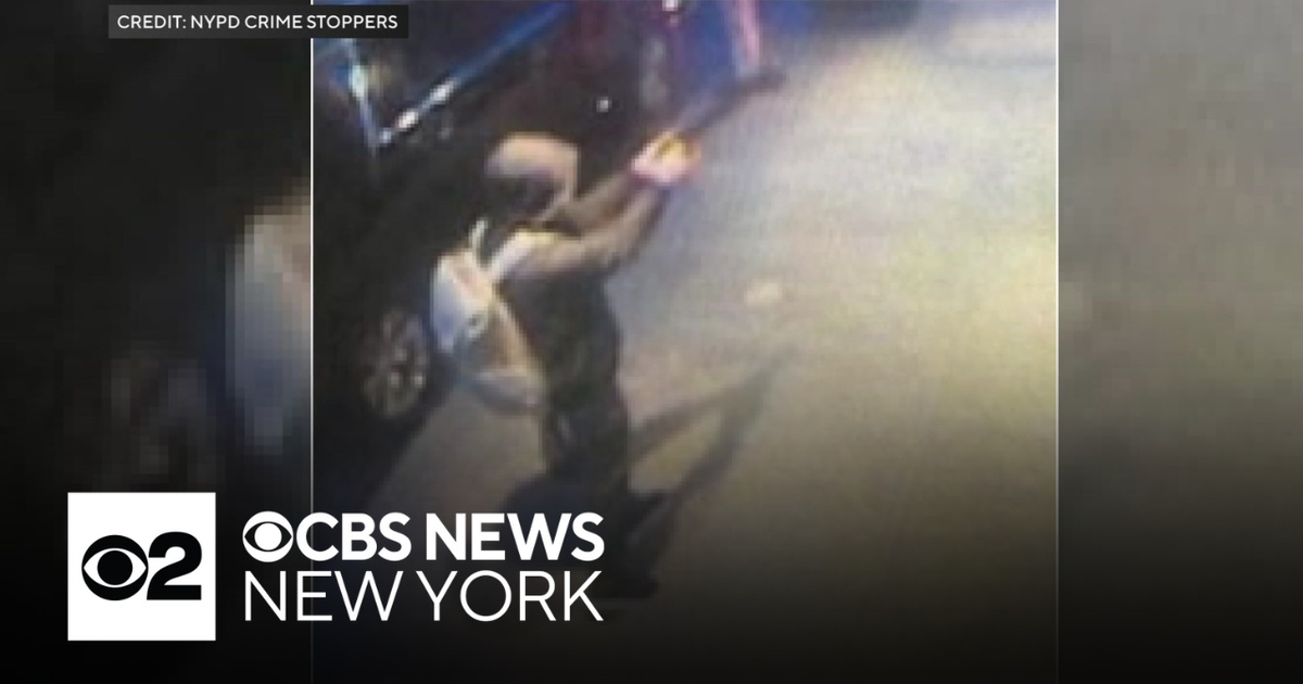 Manhunt for UnitedHealthcare CEO's killer enters day 2 - CBS New York