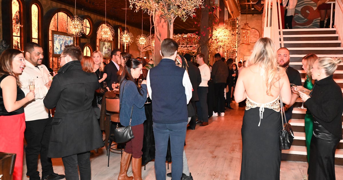 Mona Mediterranean restaurant and bar opens in Philadelphia's Midtown ...