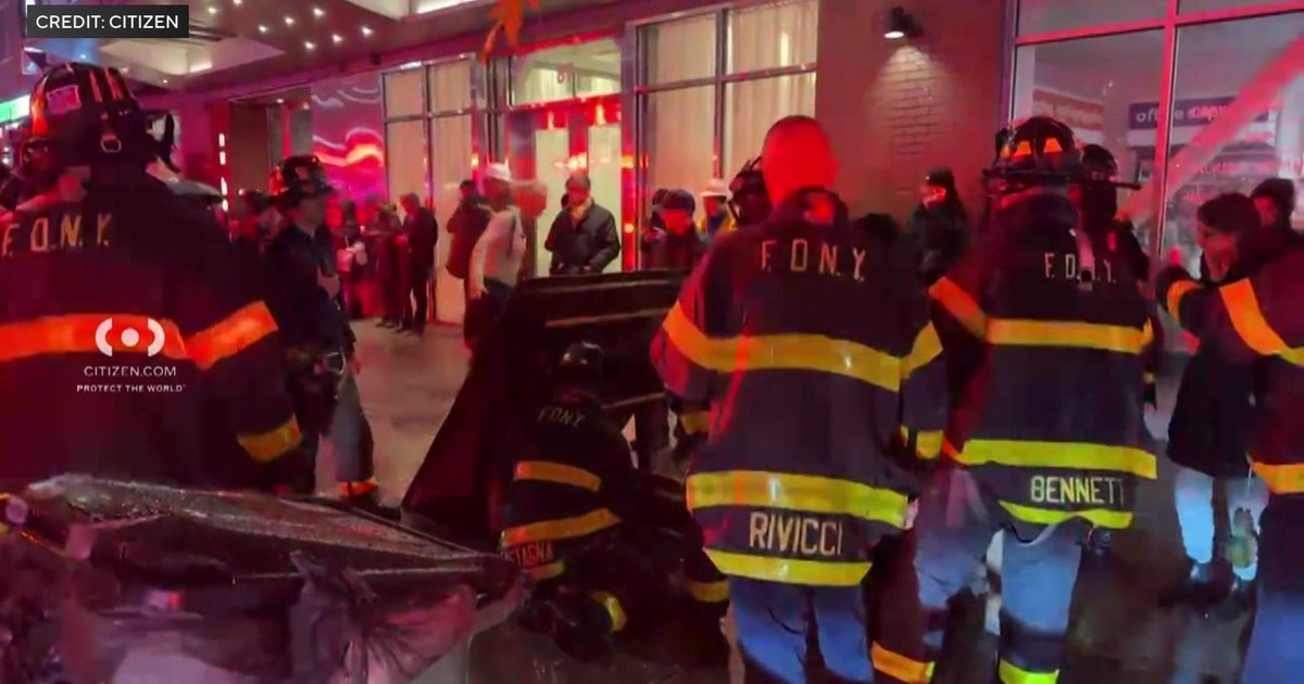 Thousands evacuated from subway trains in Brooklyn after power loss ...