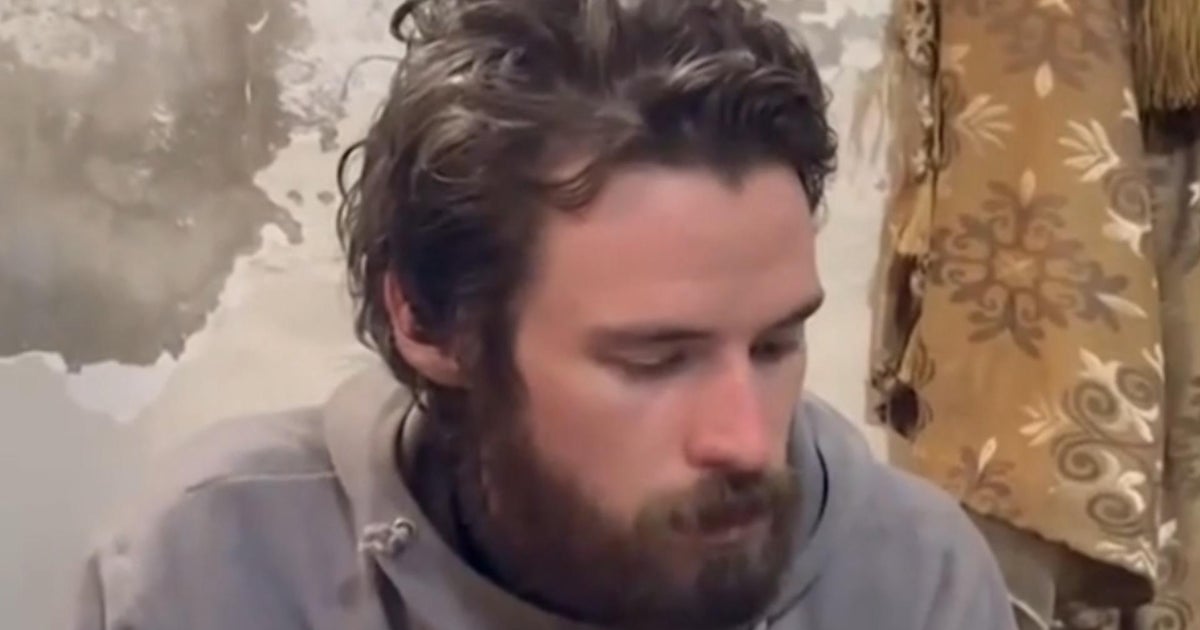 Travis Timmerman's family reacts to news from Syria - CBS News