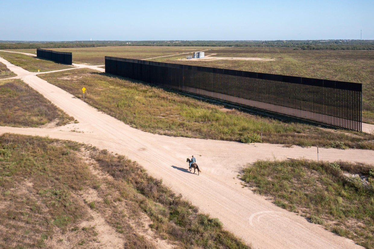 As landowners resist, Texas' border wall is fragmented and built in ...