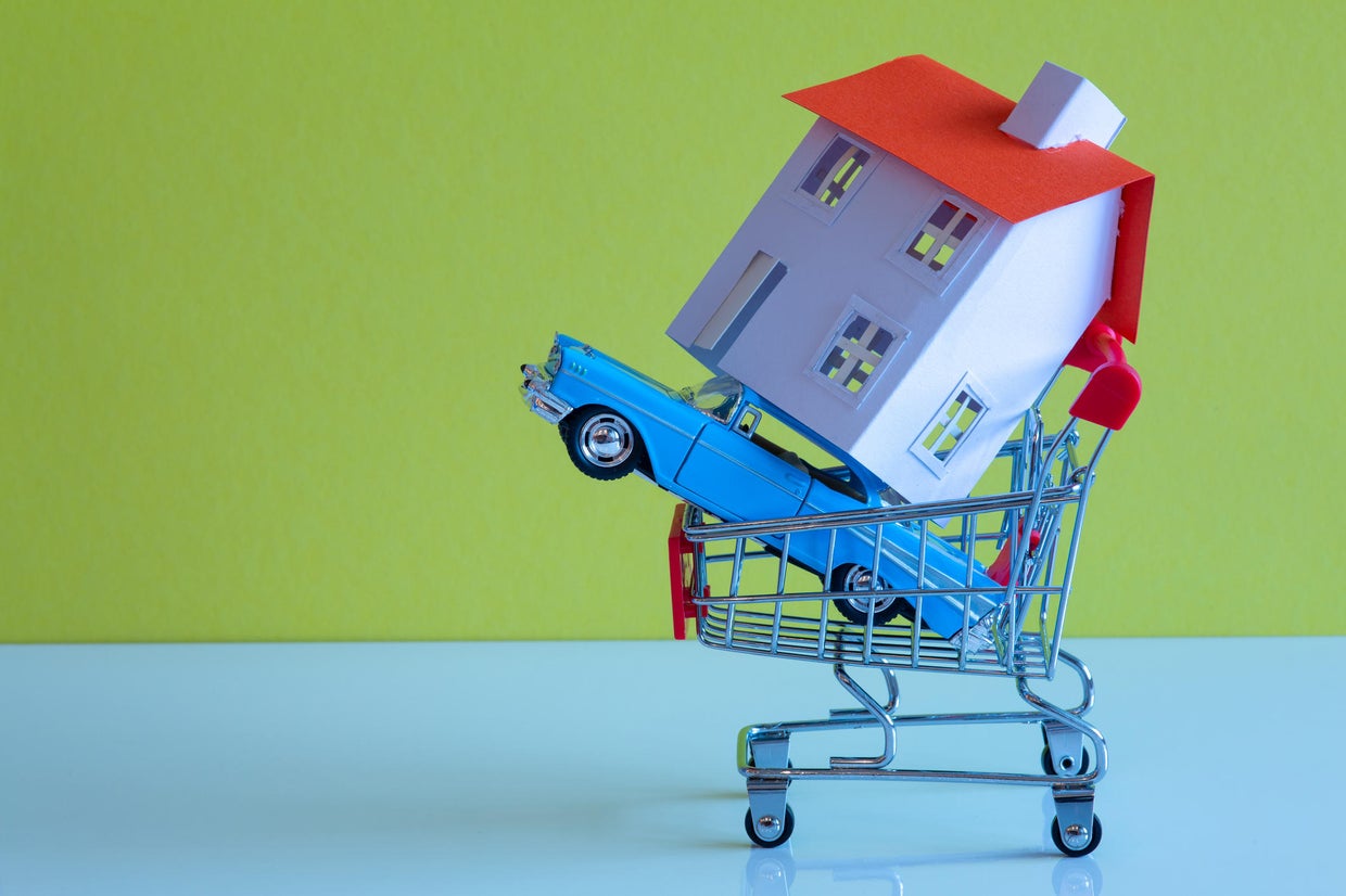 Should you bundle auto and home insurance? - CBS News