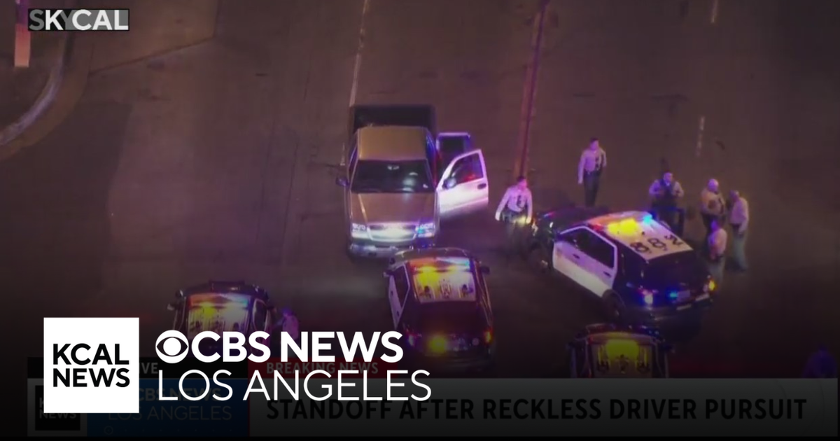 Standoff with reckless driver that led LASD deputies on pursuit ends in ...