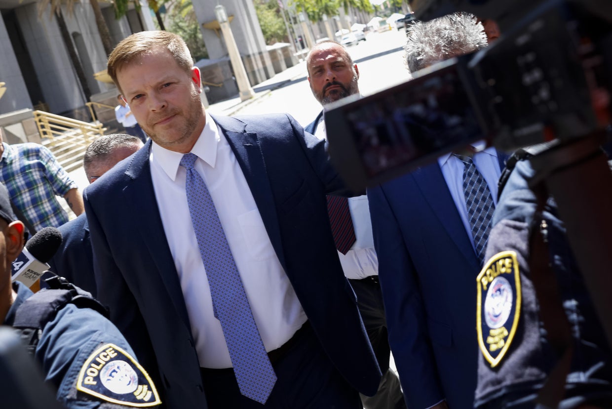 Lawyer for Trump allies under consideration to be top federal ...