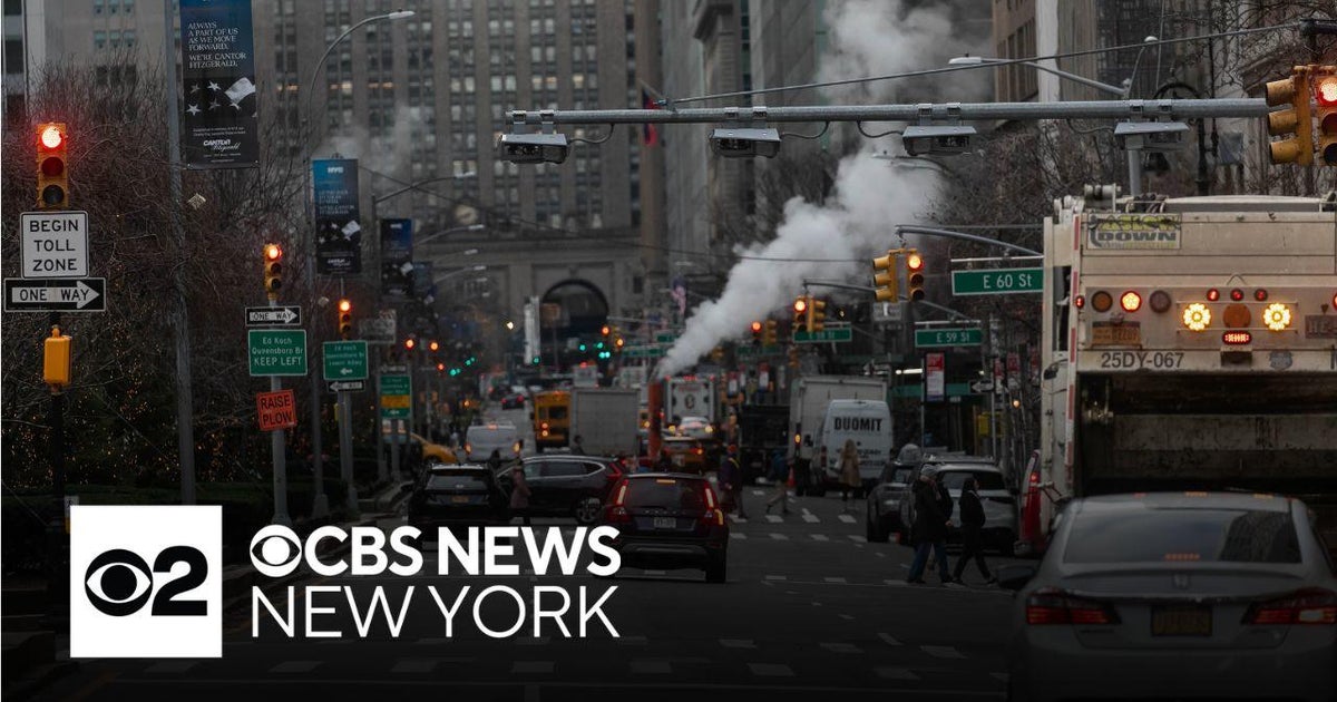 NYC cracking down on obscured license plates, "ghost cars" - CBS New York