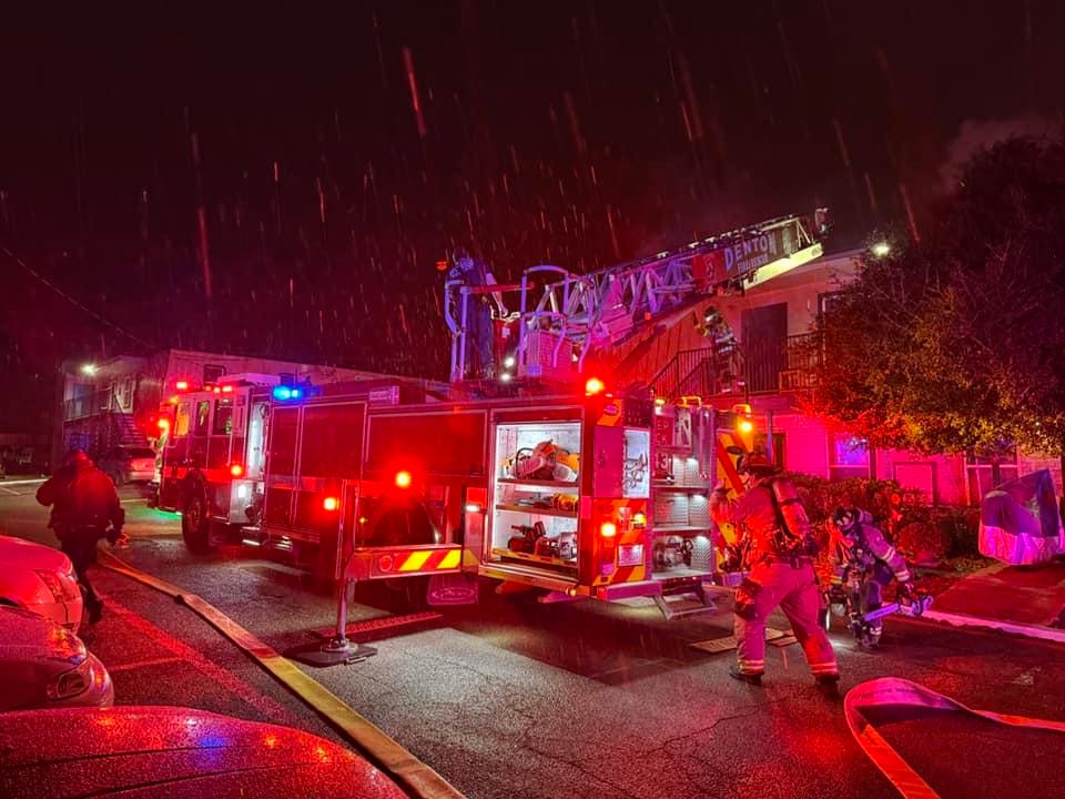 Denton apartment fire leaves 1 dead; firefighters battle flames amid ...