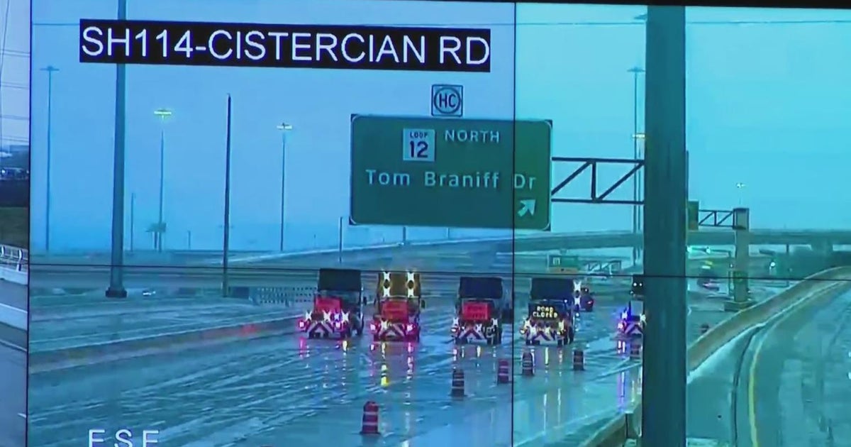 TxDOT's Command Center closely monitoring road conditions - CBS Texas