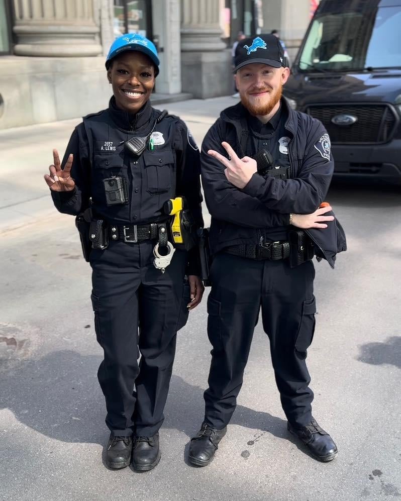 Detroit Police officers authorized to wear Lions hats during NFL ...