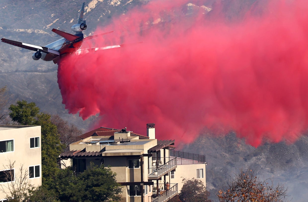 What is the pink fire retardant being dropped on L.A. wildfires? Here's ...