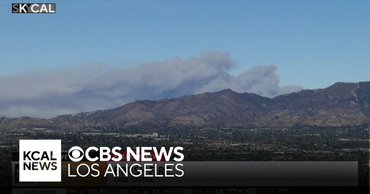 Hughes Fire breaks out near Castaic Lake - CBS Los Angeles