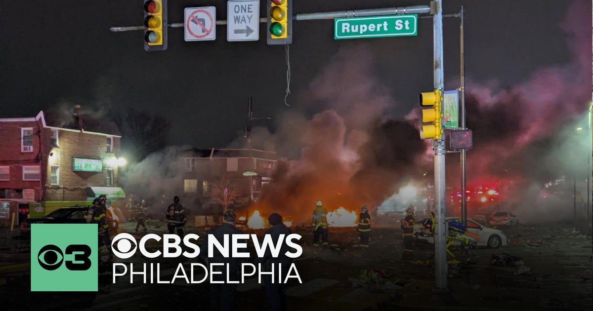 Small plane crashes in Northeast Philadelphia near Roosevelt Boulevard ...