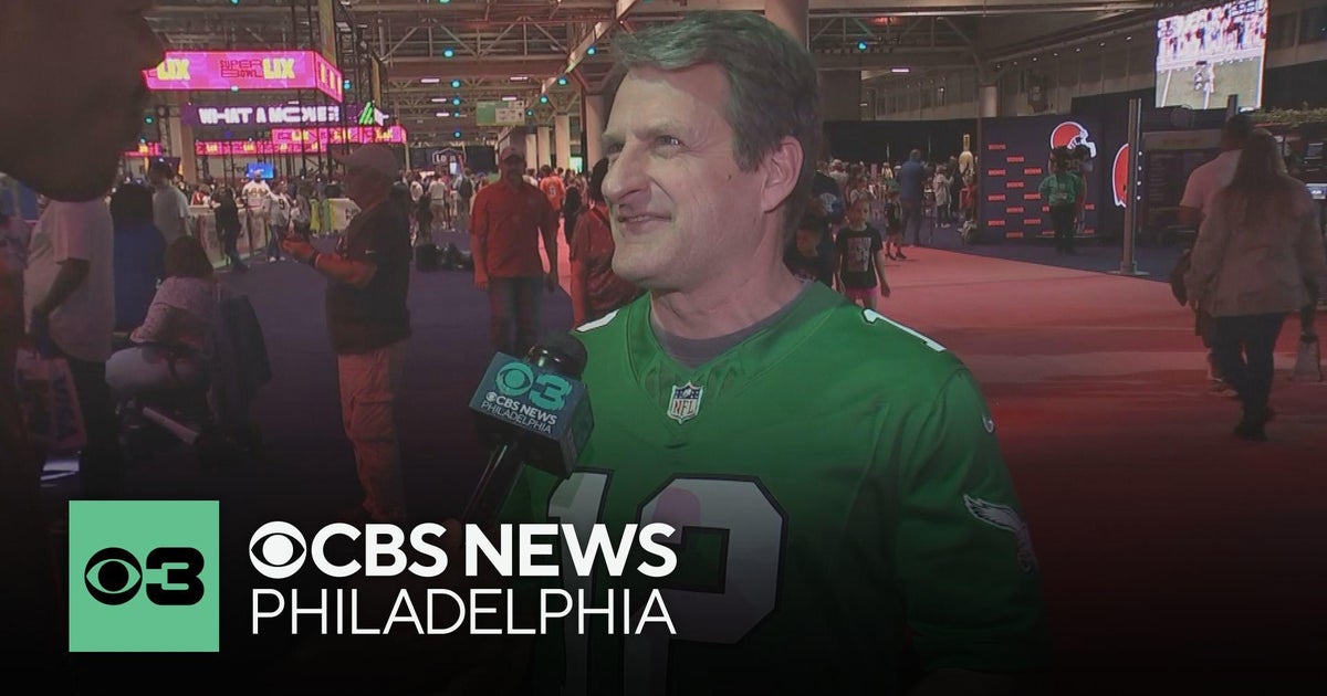 Eagles fans enjoy NFL Fan Experience in New Orleans before Super Bowl ...