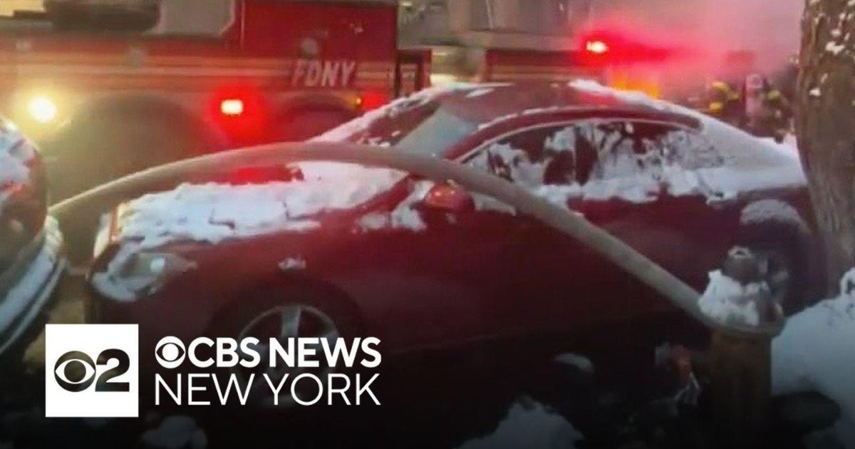 Car blocking hydrant slowed firefighters response to deadly Bronx fire ...