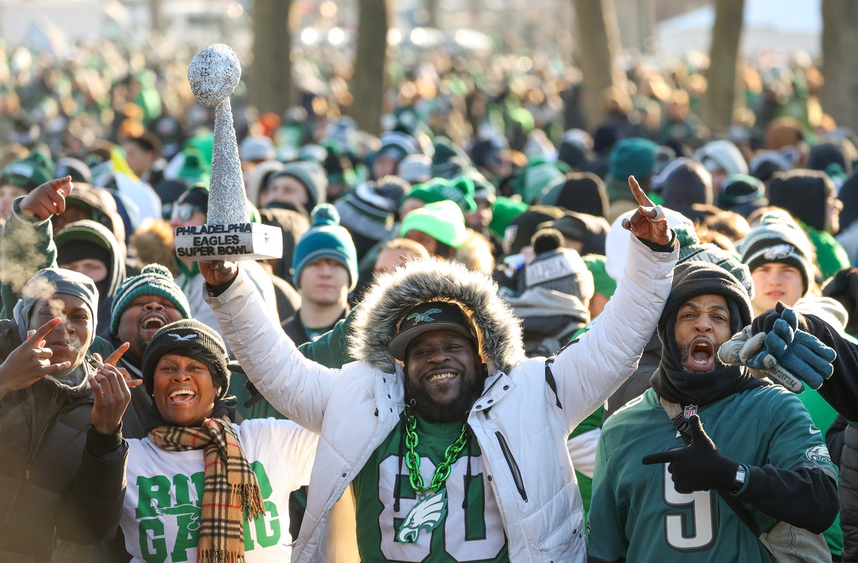 Photos show Eagles Super Bowl 2025 parade in Philadelphia - CBS ...
